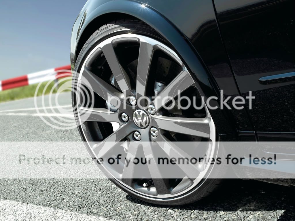 Novo VW Passat R36 e Touareg R50 - Clube Golf Portugal